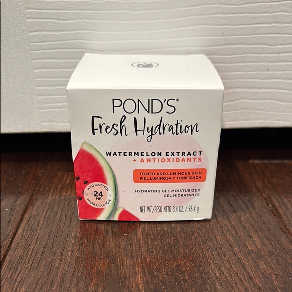 Ponds | Skincare | Ponds Fresh Hydration Watermelon Antioxidants Face ...